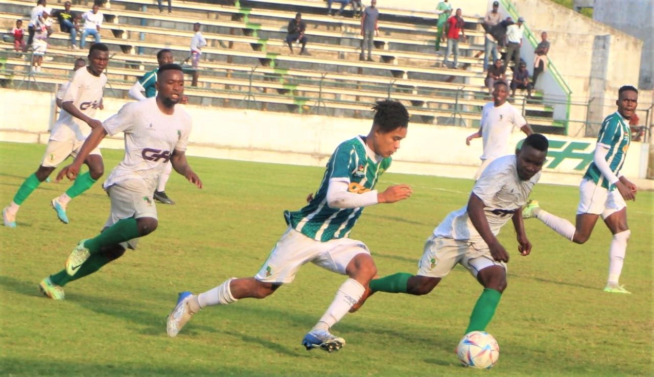 FERROVIÁRIO DA BEIRA ASCENDE AO SEGUNDO LUGAR - Jornal Desafio