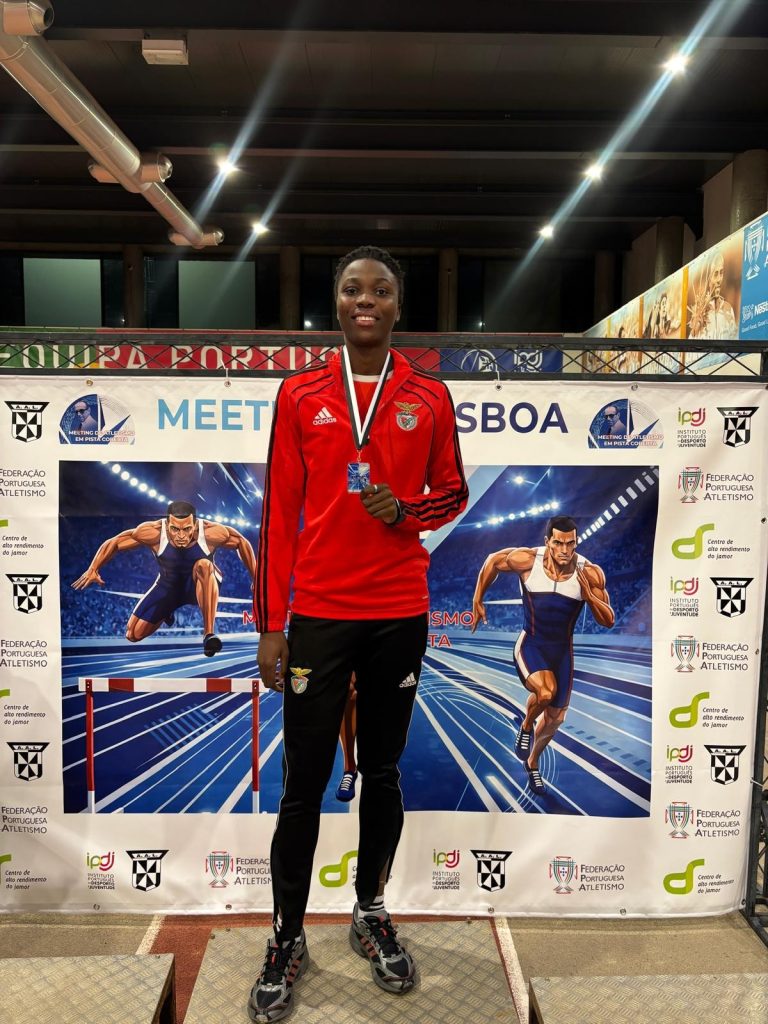 AMÉLIA PINGA FIXA NOVO RECORDE NACIONAL - Jornal Desafio